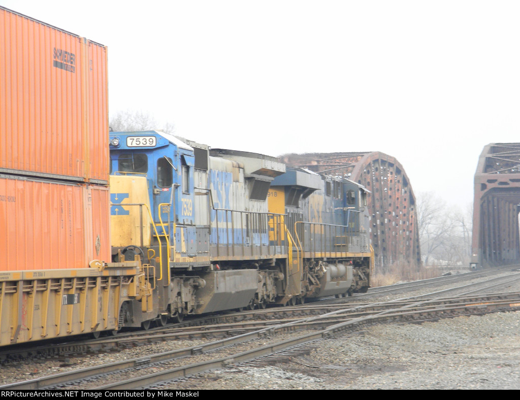 CSX 918